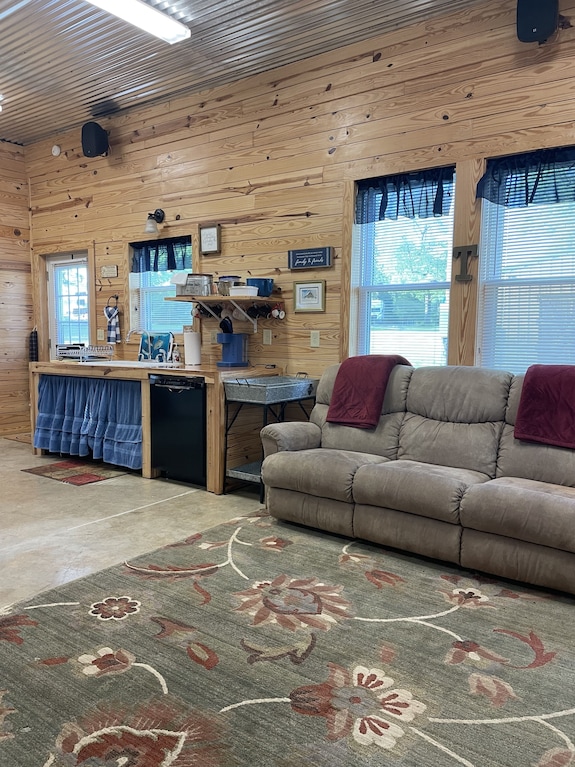 Cozy Retreat With Lots Of Room For Outdoor Activities. - Virginia