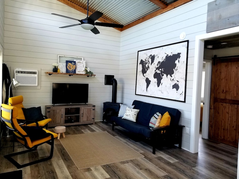 Adonai Cozy Cottage 6 Retreat W/ Mountain Views, 10 Min From Cabot Trail - Nova Scotia