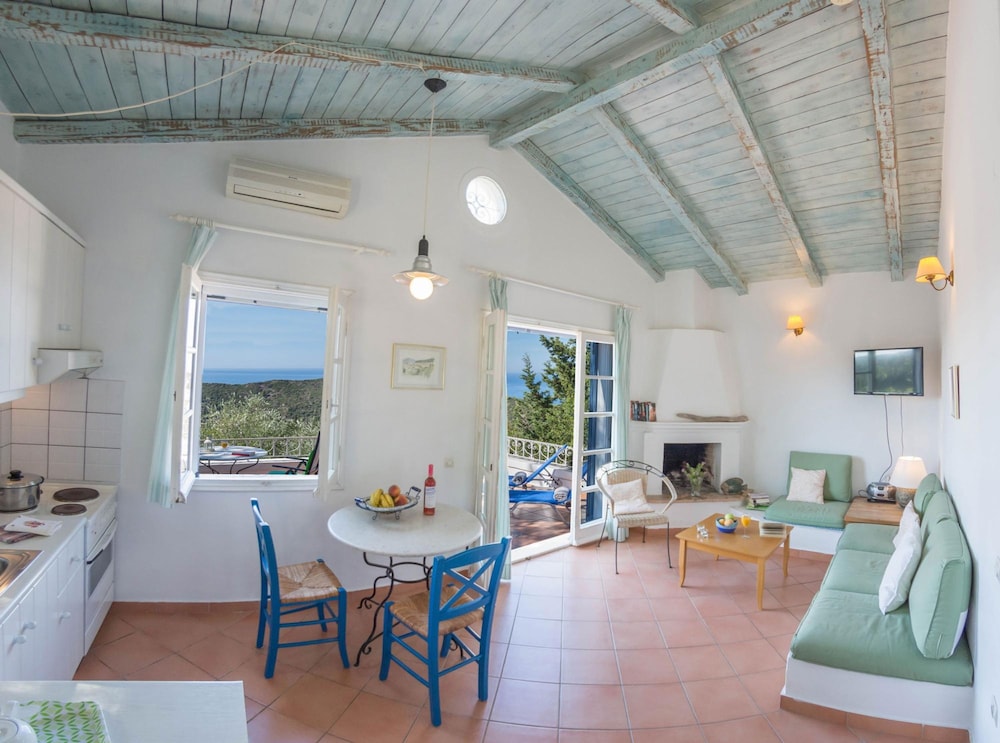 Villa Morea - Agios Nikitas Villas - Lefkada