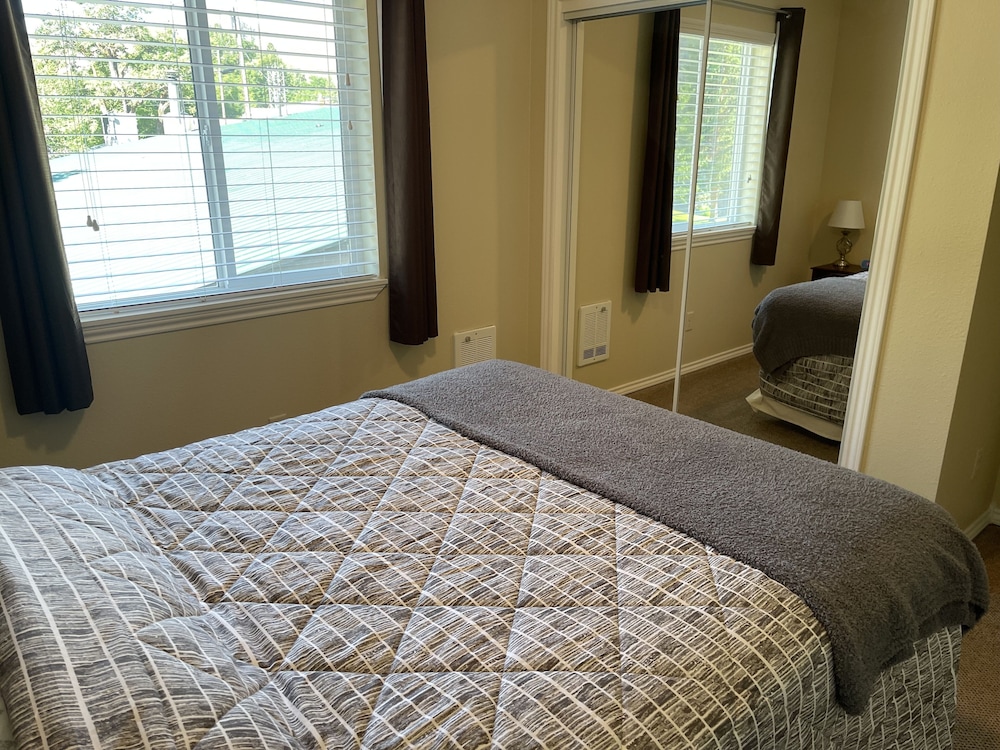 Cozy Retreat Within Walking Distance Of Anything In Town And The Salmon River! - Idaho