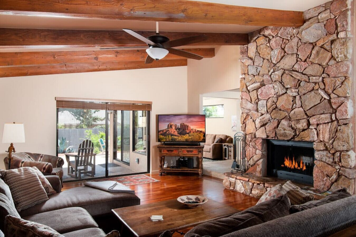 Lodge Style Home, A+ Location, Hot Tub, Bbq & More - Sedona, AZ
