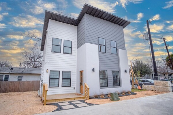 Brand New Stylish 3br 2ba Near Exciting Downtown - Mission Trail - San Antonio