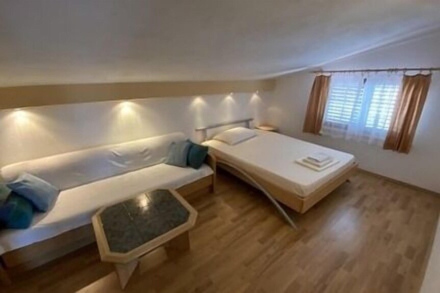 Ferienwohnung/app. Für 5 Gäste Mit 70m² In Baška Voda - Brela