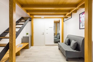 Estúdio urbano | Área de estar | TV 35 polegadas com canais digitais