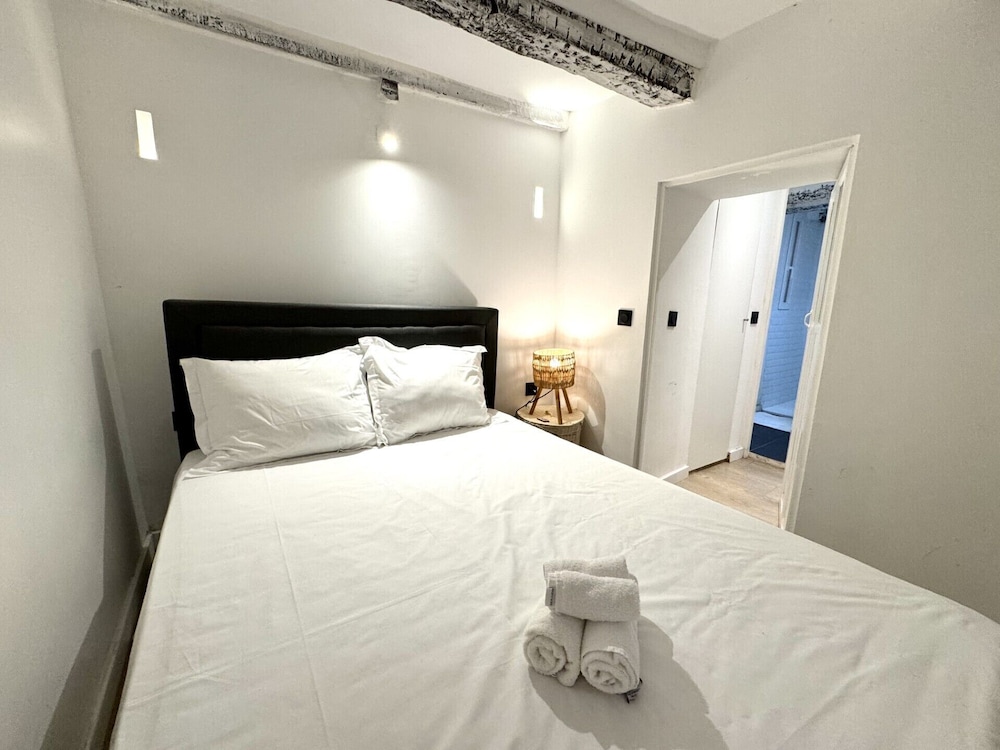 COCON DE LA PREFECTURE - 1st floor without elevator - Nice | Vrbo