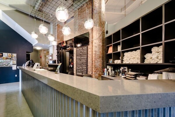 Q4 Hotel & Hostel - New York