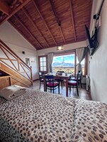 Smart TV de 32 polegadas com canais por cabo, piso aquecido 