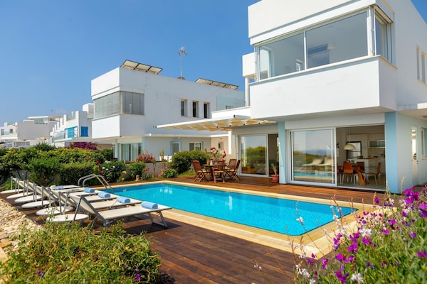 Protaras Seafront Villa Alia - Protaras