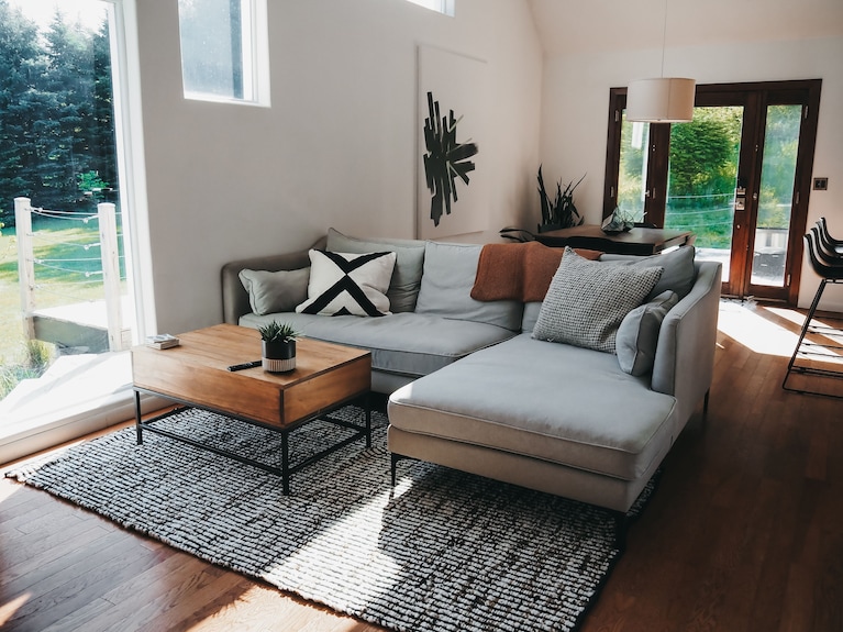 Modern Retreat Near Traverse City - Shady Lane Cellars, Suttons Bay