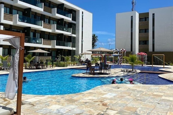 6 piscinas externas