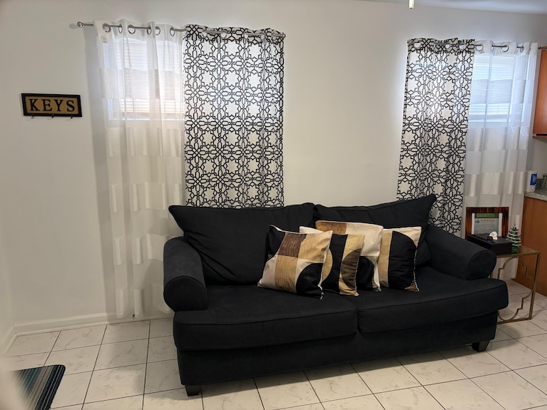 New, Cozy & Peaceful Stay, 30 Minutes From New Orleans. Family And Pet Friendly! - Slidell, LA