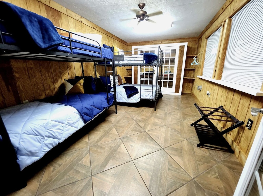 Cozy Cottage On 8 Acres Near State Park And Atv Trails. Pet Friendly! - Caribbean