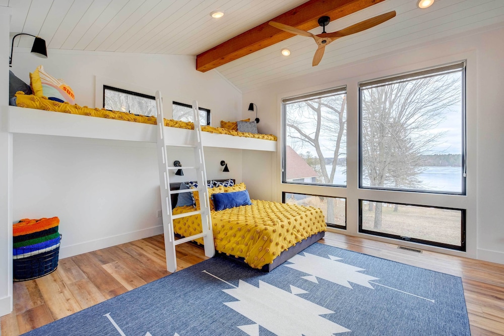 East Jordan Vacation Rental On Lake Charlevoix! - Torch Lake, MI