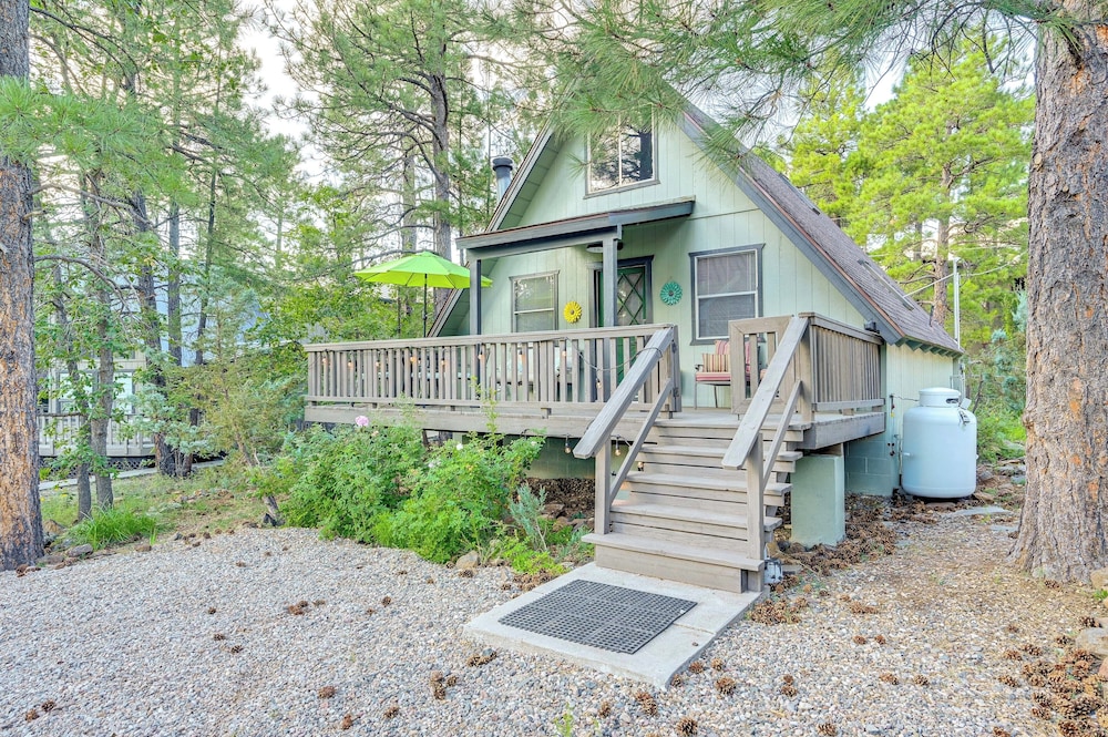 Deck & Grill: A-frame Cabin In Munds Park! - Arizona