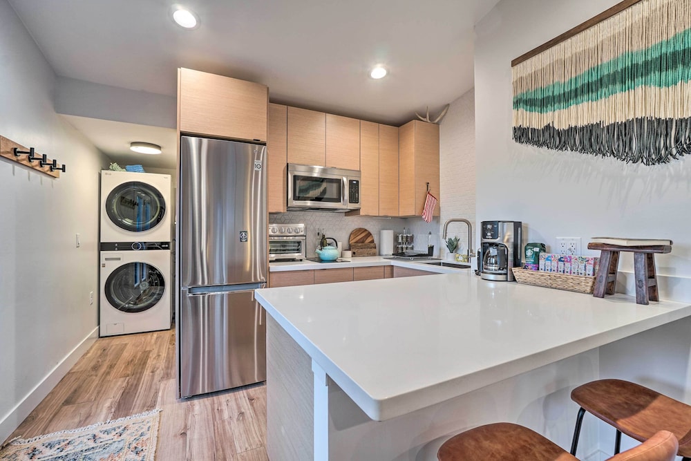 Cozy Flagstaff Studio W/ Patio - Near Dtwn! - Flagstaff, AZ