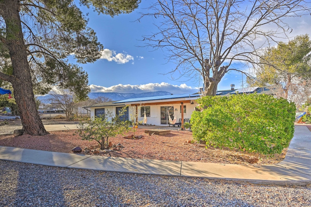 Pet-friendly Gem W/ Treehouse: 20 Mi To Sedona - Cottonwood, AZ