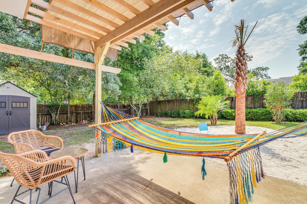 Pet-friendly Pensacola Home W/ Sunny Backyard! - Pensacola, FL