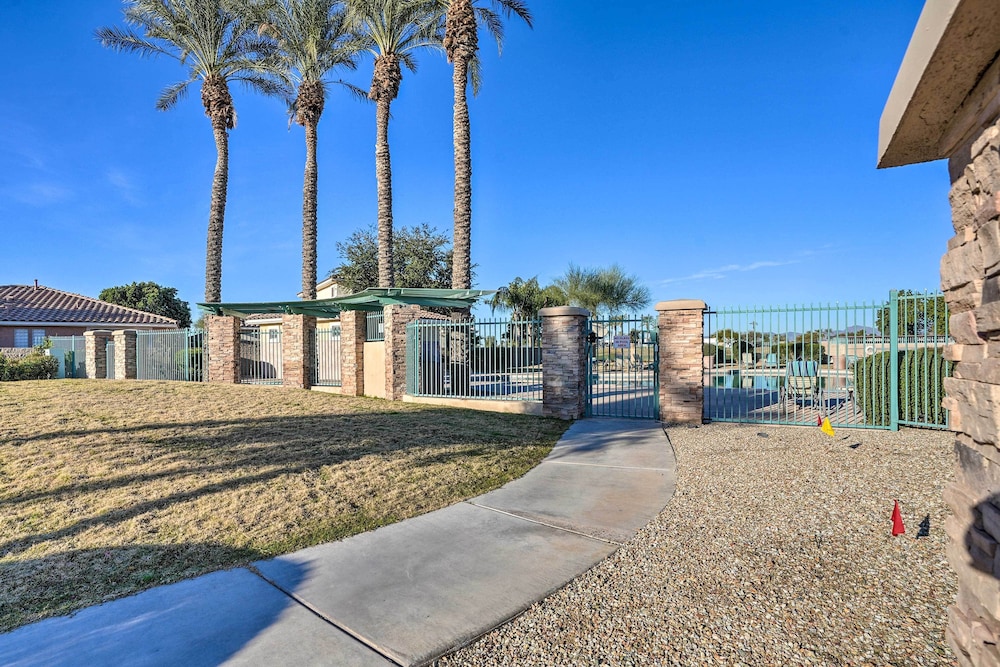 Walk To Community Pool: Goodyear Desert Oasis - Avondale, AZ