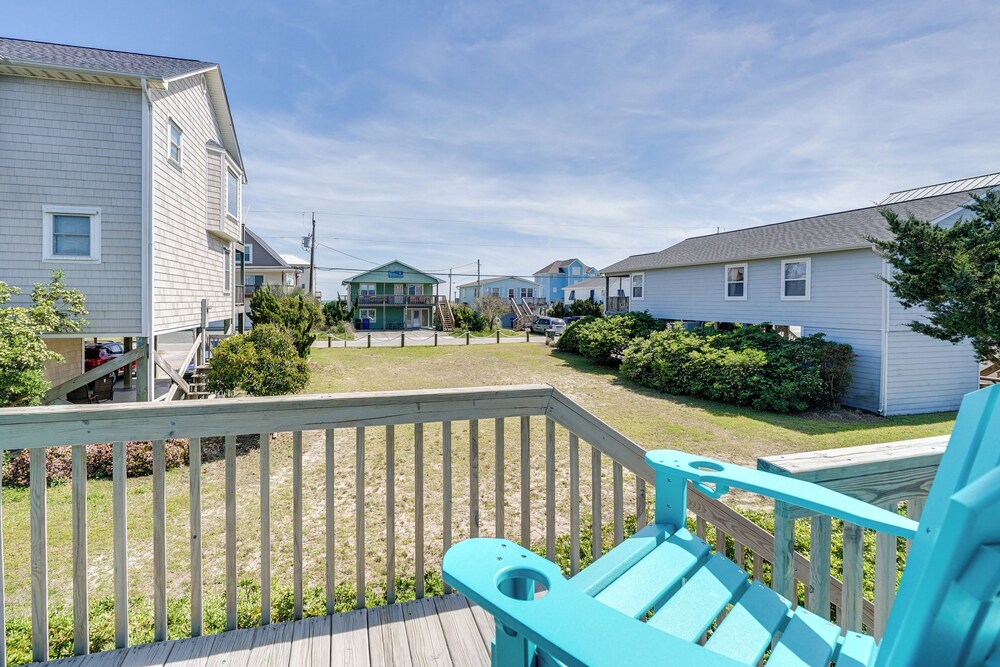 Charming Surf City Beach House - Walk To Ocean! - Surf City, NC