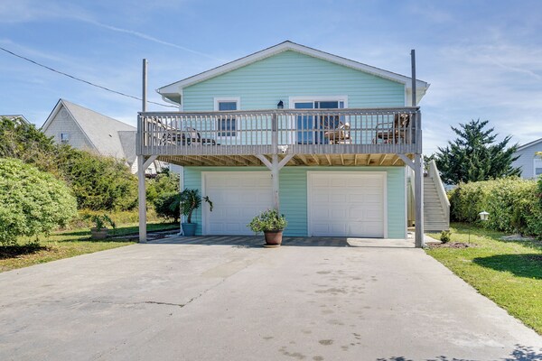 Charming Surf City Beach House - Walk To Ocean! - Topsail Island, NC