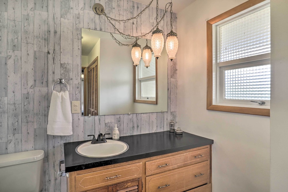 Secluded Albany Escape, Pet Friendly W/ Fee - Albany, OR