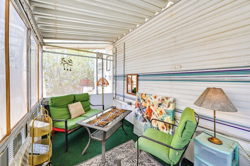 Yuma Getaway W/ Pool Access, 5 Mi To Lutes Casino! - Yuma, AZ