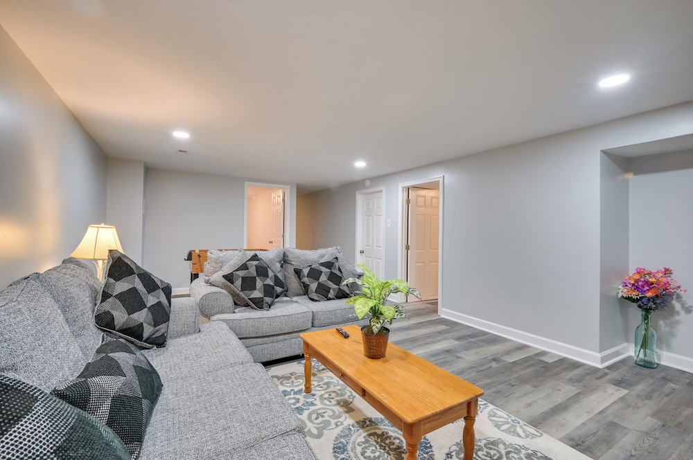 Deck & Grill: Convenient Home In Hummelstown - Hershey, PA