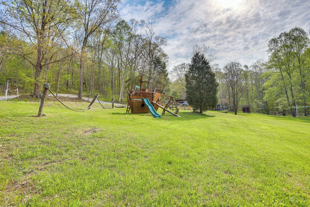 Comfy Taswell Cabin Rental - Community Amenities! - Indiana (State)