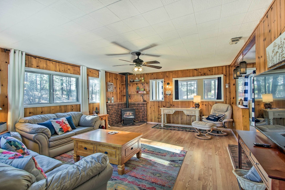 Near Fool Hollow Lake & Trails: Family Cabin - Show Low, AZ