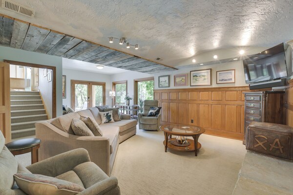 Stunning Sheridan Ranch Villa: Mountain View! - Sheridan, WY