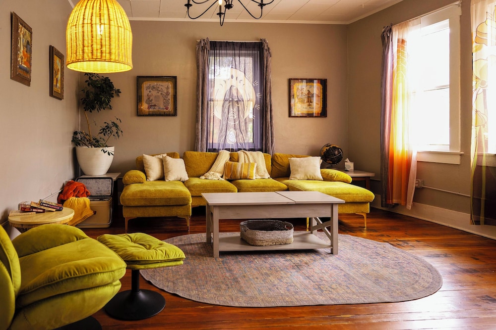 Bisbee Home: Fantastic Views & Walkable Location! - Hereford, AZ