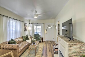 Casa (2 Bedrooms) | Interior