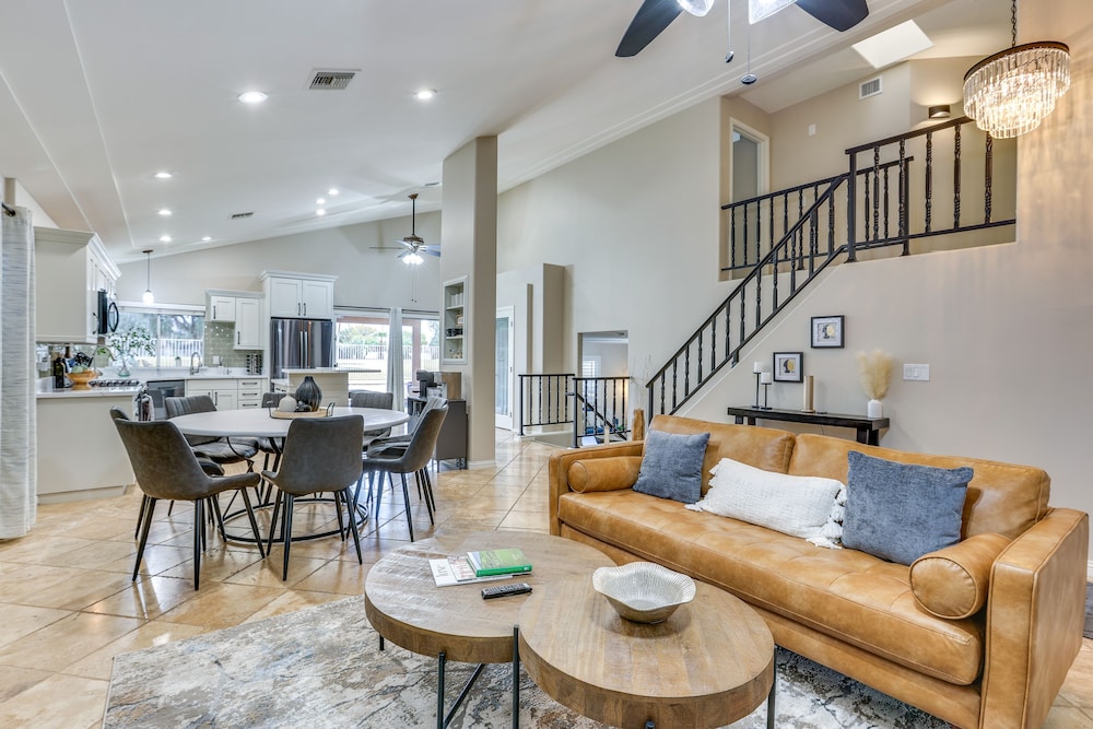 Pool, Golf Course Views: Desert Oasis In Glendale - Glendale, AZ