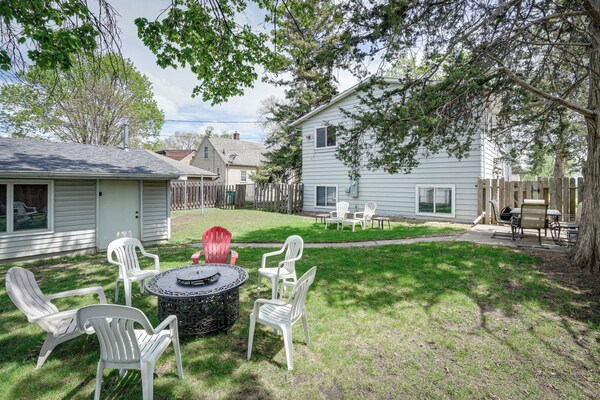 Spacious Minneapolis Home Rental: 8 Mi To Downtown - Minneapolis, MN
