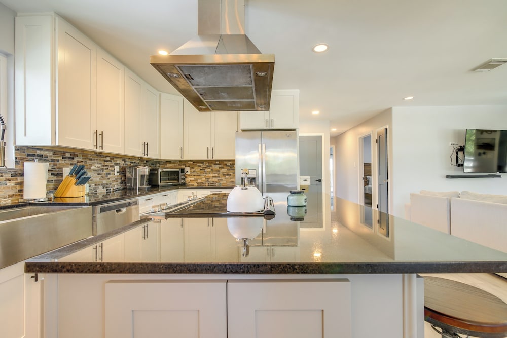 Lago Vista Vacation Rental W/ Fireplace! - Lakeway, TX