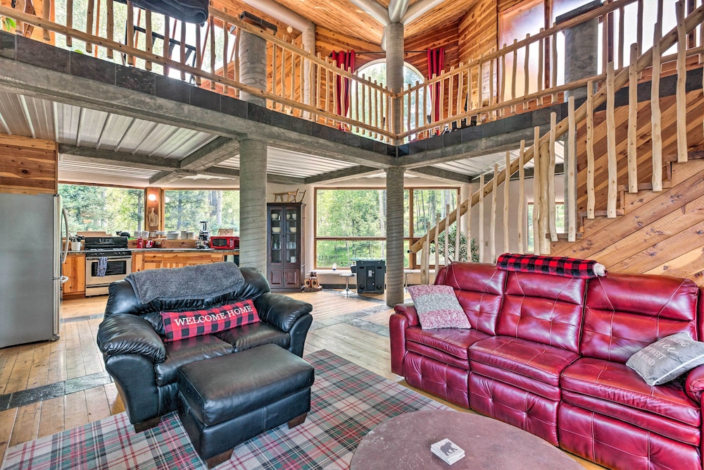 Angel Fire Cabin W/ Deck ~ 2 Mi To Ski & Hiking! - Angel Fire, NM