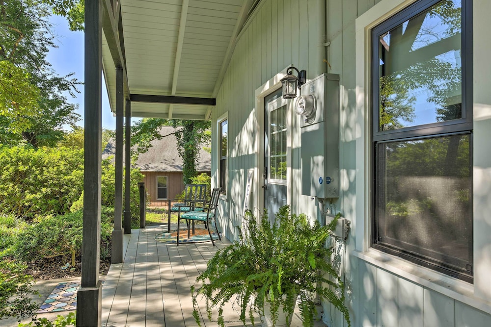 Dreamy Lake Norman Cottage W/ Panoramic Lake Views - Lake Norman, NC