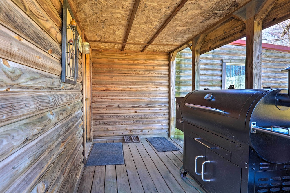 Highland Haven: Cabin On Working Cattle Farm! - Splash Pad, Manchester
