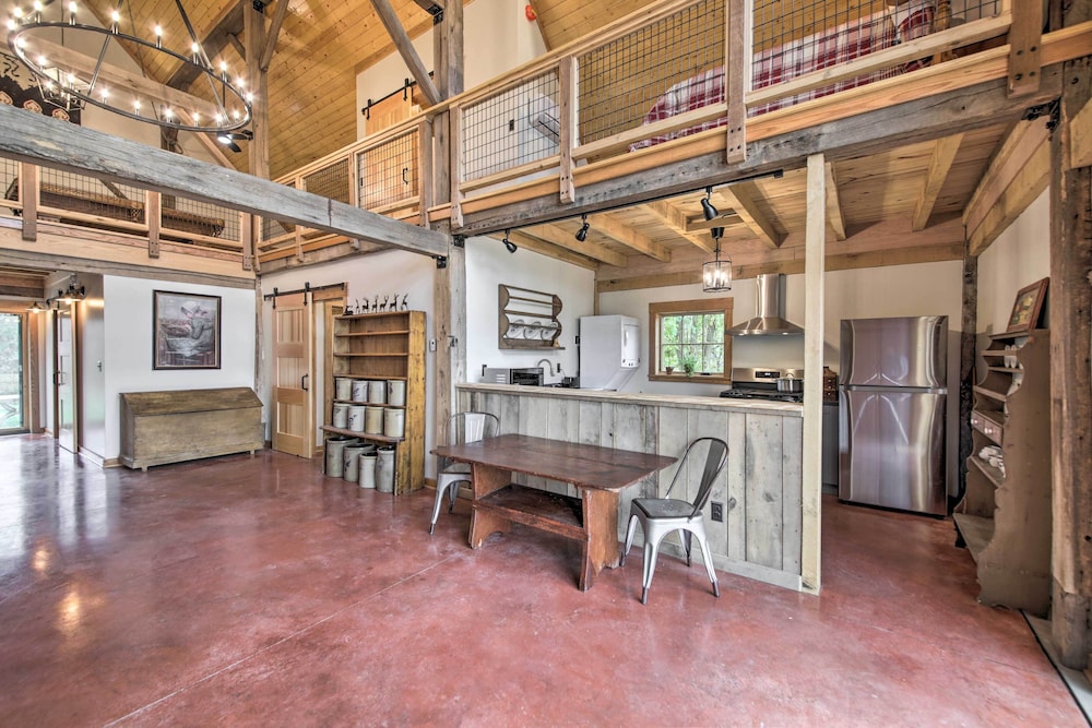 Bloomington Cabin: 4 Mi To Indiana University - Bloomington, IN