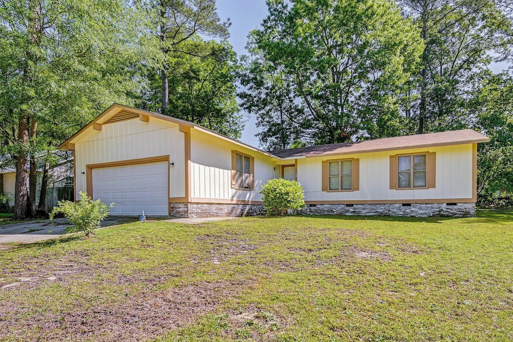 Fayetteville Vacation Rental W/ Yard! - Fayetteville, NC