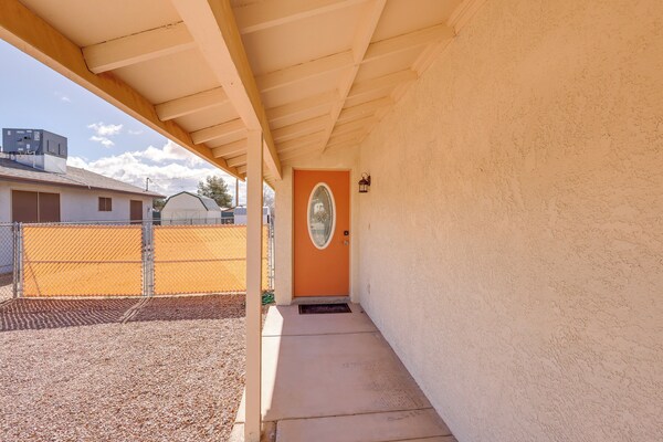 Kingman Vacation Rental W/ Yard + Fire Pit - Arizona