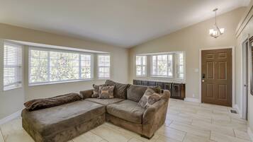 Casa (3 Bedrooms) | Interior