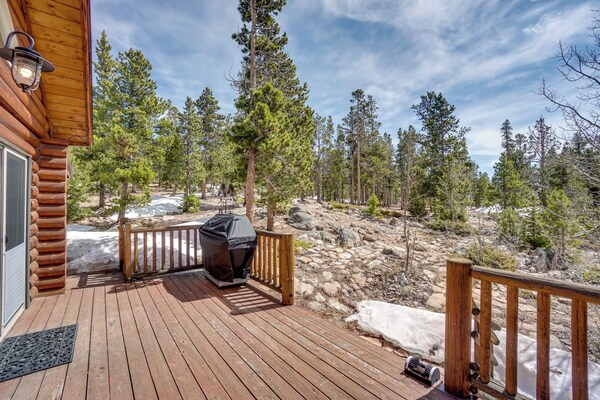 Mountain-view Front Range Colorado Vacation Rental - Red Feather Lakes, CO