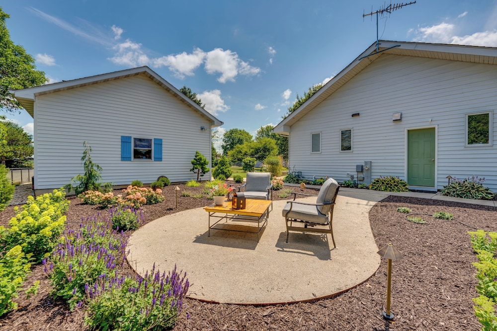 Peaceful Harvard Vacation Rental: 3 Mi To Town! - Bonus Township