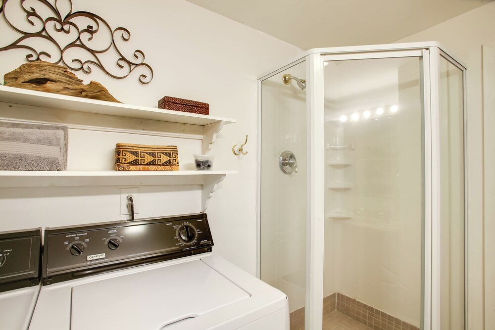 Cave Bay Vacation Rental W/ Game Room! - Heyburn State Park, Plummer