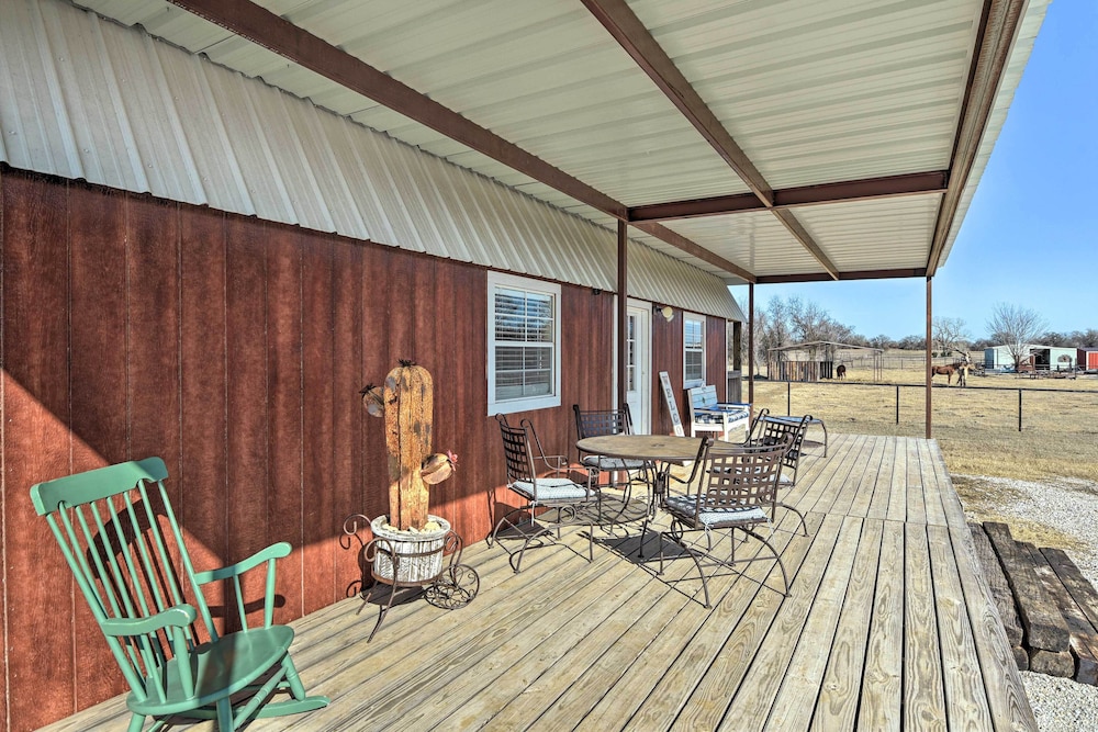 Boyd Countryside Cabin W/ Patio & Farm Views - Texas