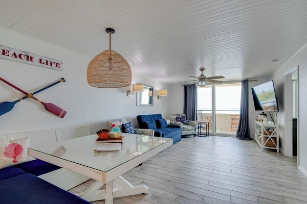 Private Beach Access & Gulf Views: Hudson Condo! - Hudson, FL