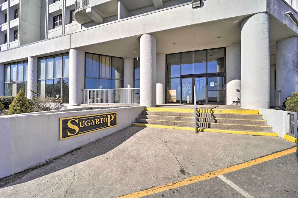 3 Mi To Skiing: Mtn-view Condo In Sugar Top Resort - Sugar Mountain, NC