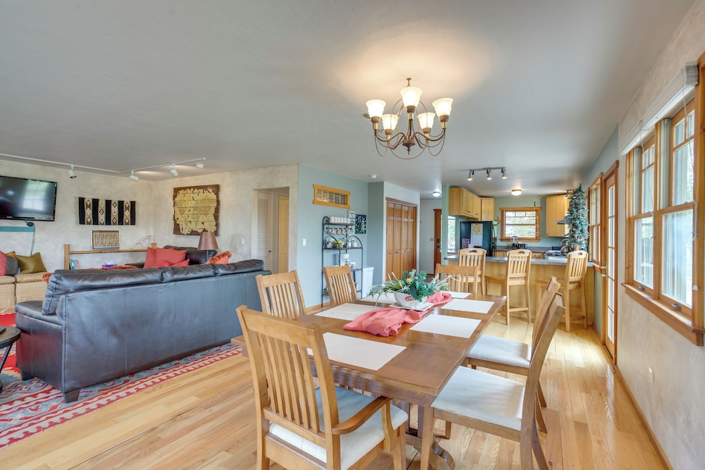 Montrose Family Home W/ Yard & Fruit Trees! - Montrose, CO