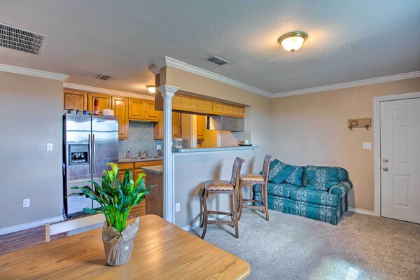 Remodeled Ranch Apt In Sanger: 12 Mi To Lake! - Denton, TX